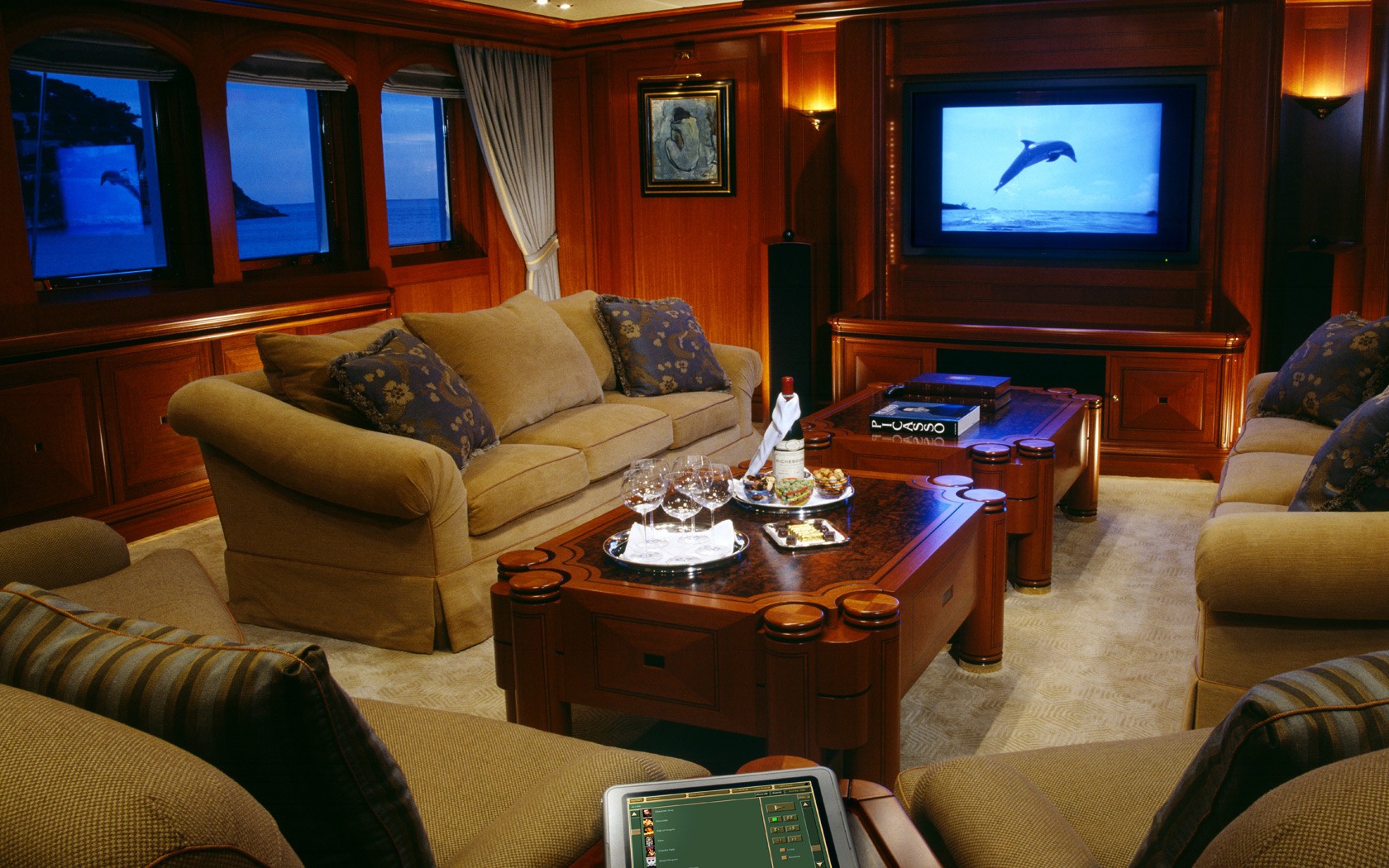 Yacht ATHENA, Royal Huisman | CHARTERWORLD Luxury Superyacht Charters